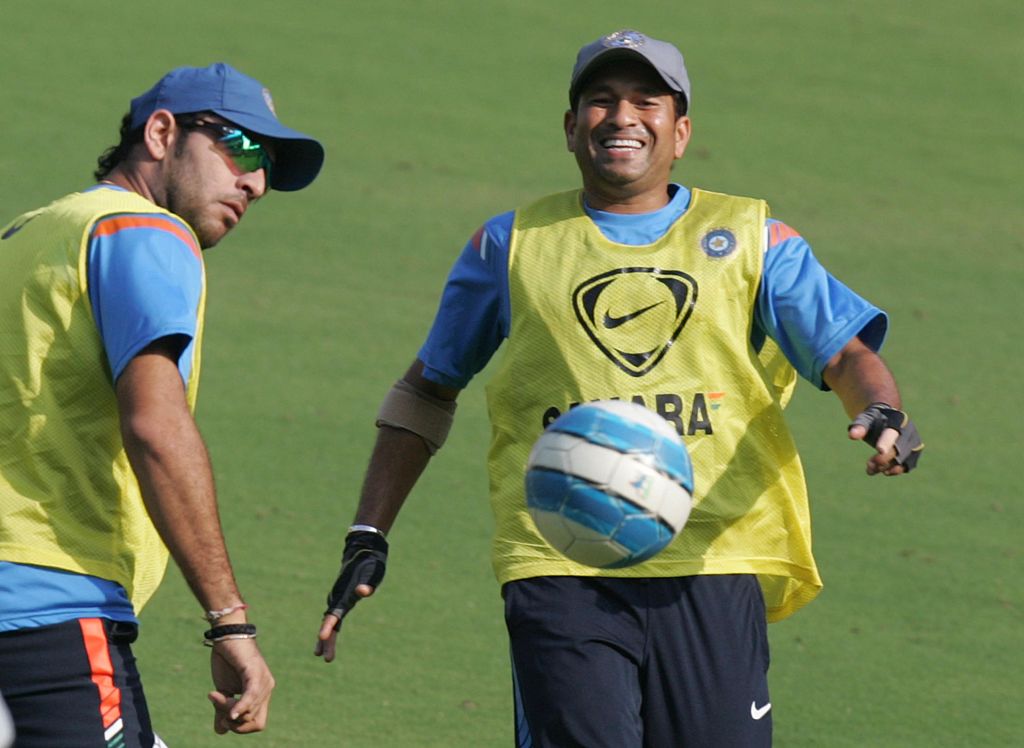 Sachin Tendulkar Birthday: Yuvraj Singh pens emotional note as ‘God of ...