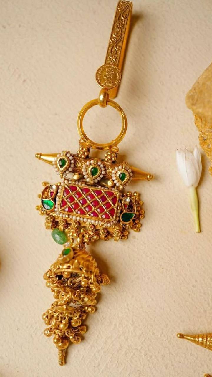 Keychain Gifts for New Brides Under ₹500- Asianet Newsable