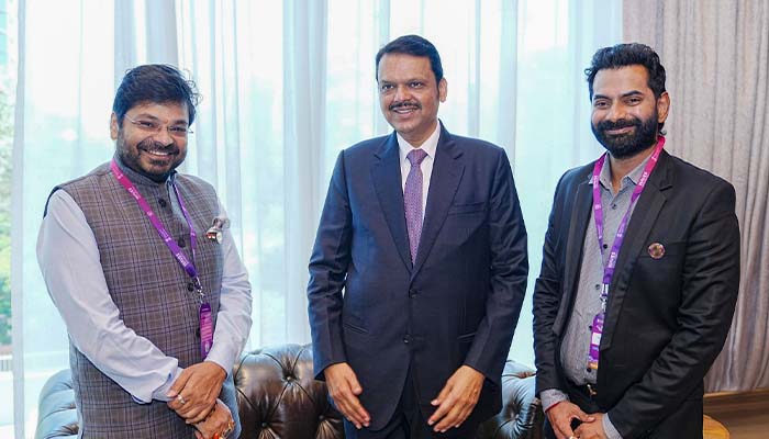 Abhishek Aggarwal, Vikram Reddy Unveil World’s Biggest Movie | Asianet Newsable