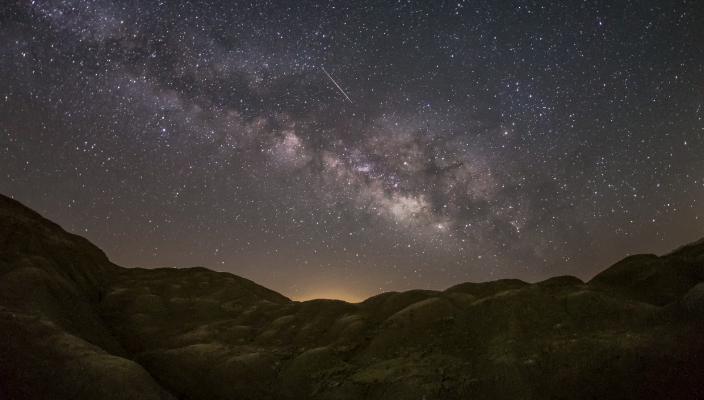 Kuwait's skies will witness astronomical phenomena | Flower Moon Meteor ...