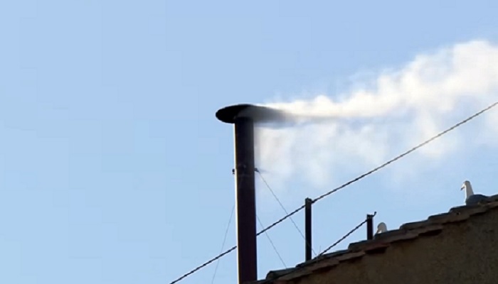 White smoke rises: Vatican confirms new Pope has been elected (WATCH ...