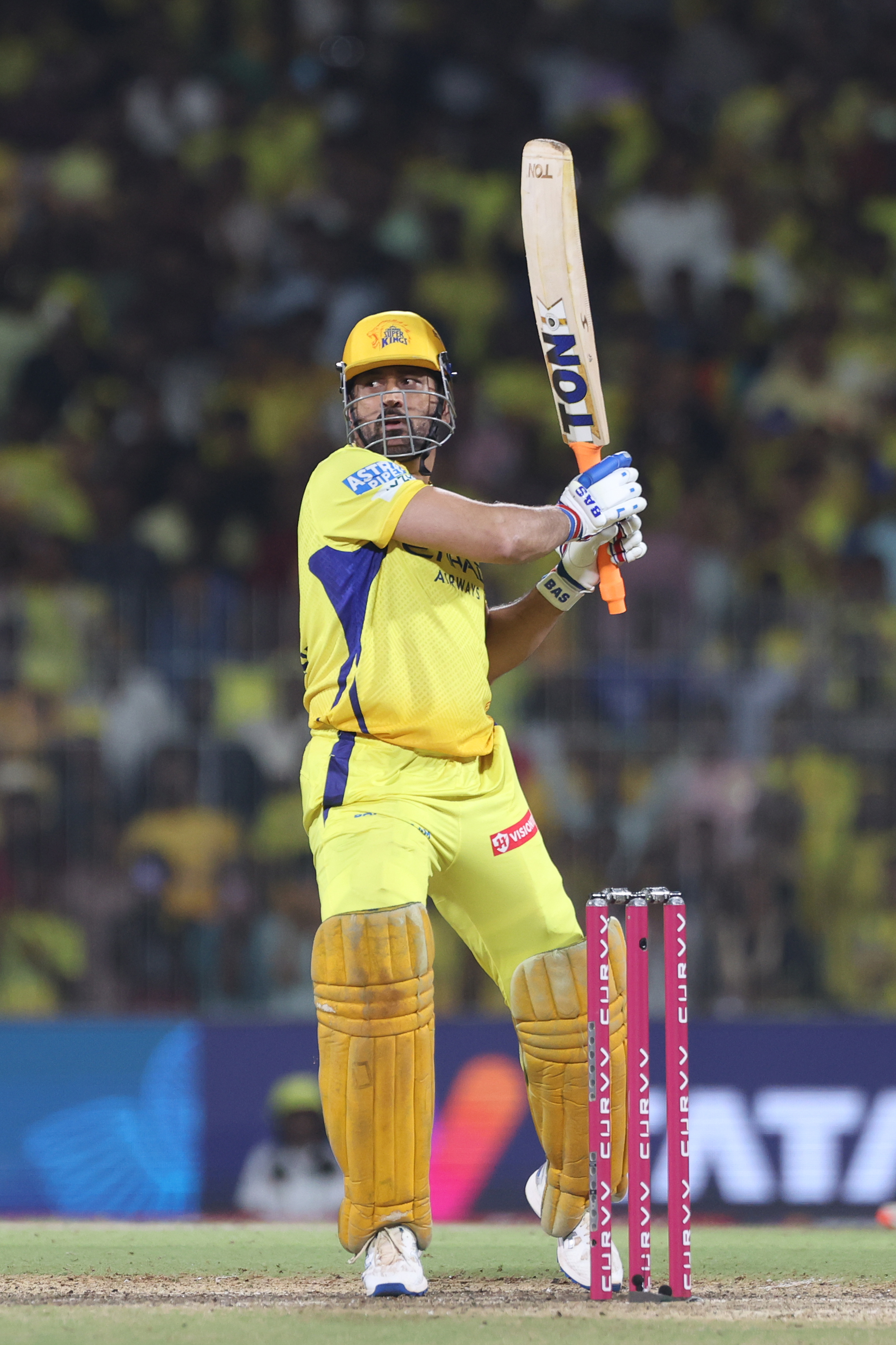 MS Dhoni: Top 5 IPL seasons with the bat for CSK | Asianet Newsable