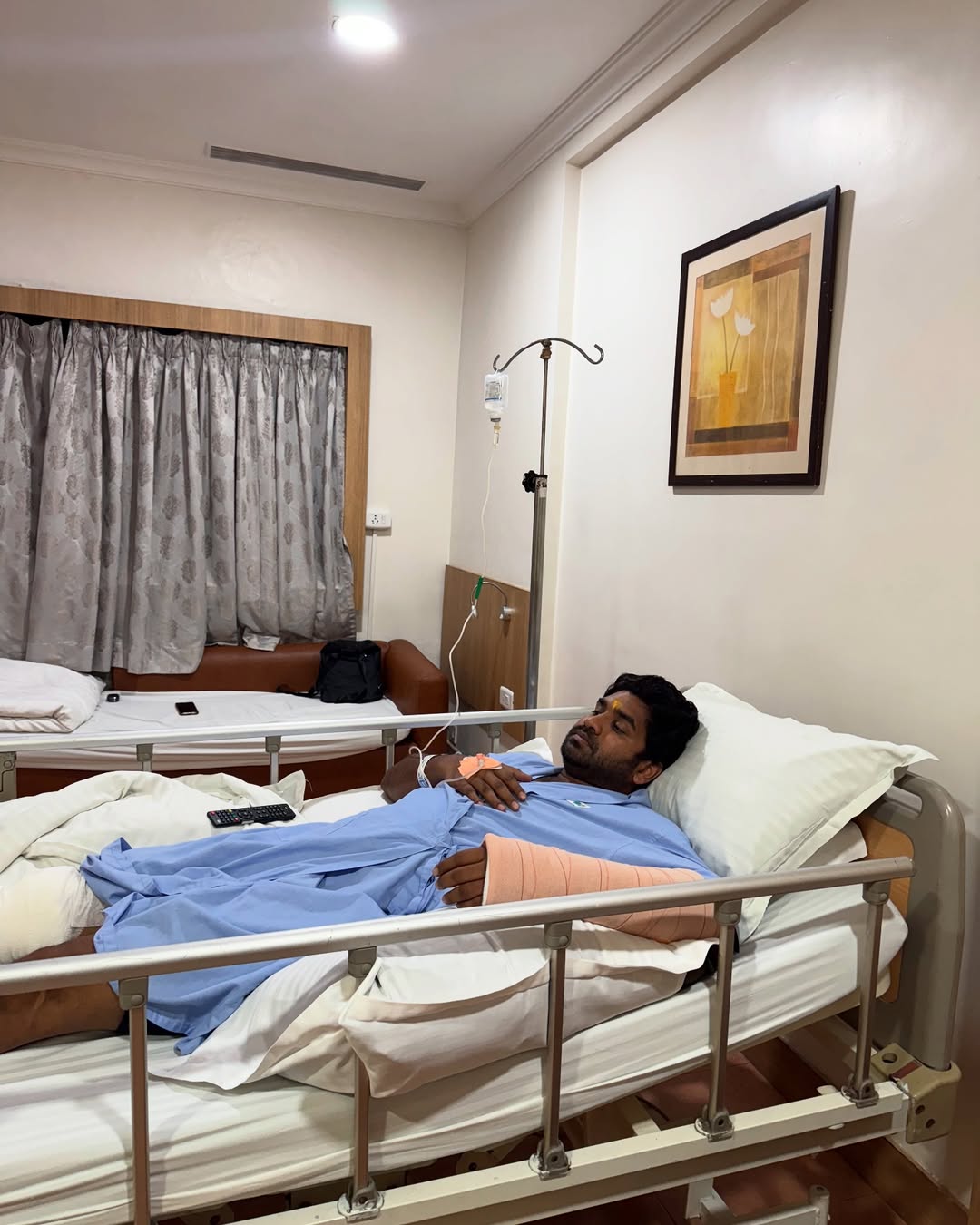 Vijay TV Sabari nathan accident : விபத்தில் சிக்கிய சீரியல் நடிகர்.! வெளியான அதிர்ச்சி ...