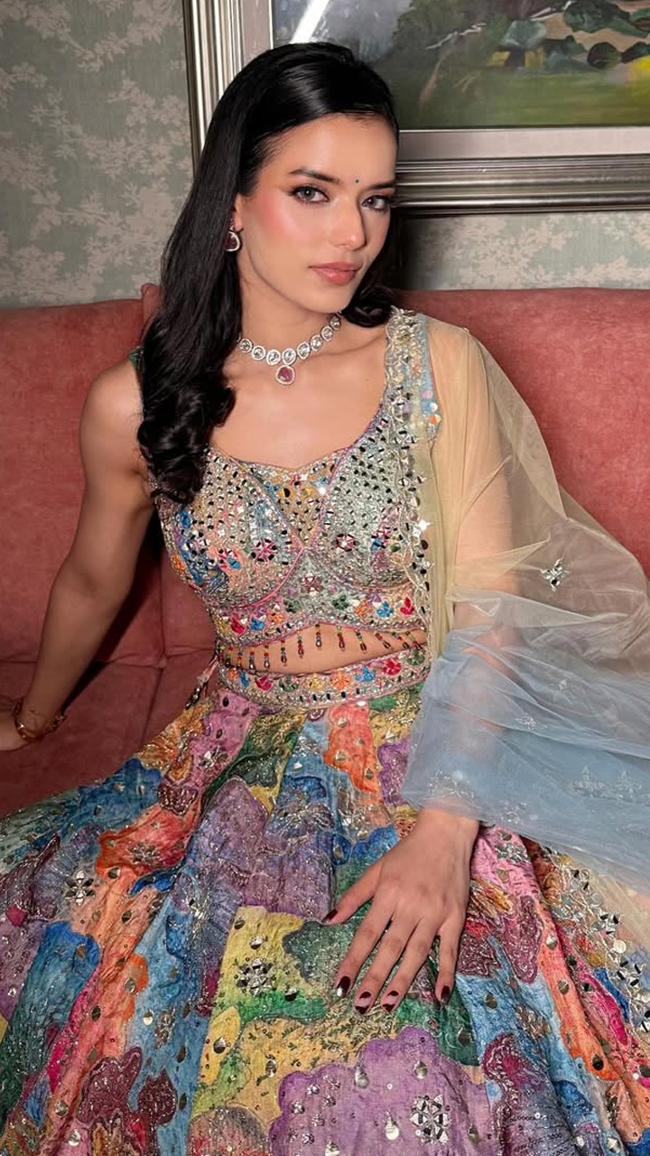 ರಿಷಭ್ ಪಂತ್ ಗೆಳತಿ ಇಶಾ ನೇಗಿಯ ಮುದ್ದಾದ ಗೊಂಬೆಯಂತ ಫೋಟೋಗಳಿವು! | Rishabh Pant ...