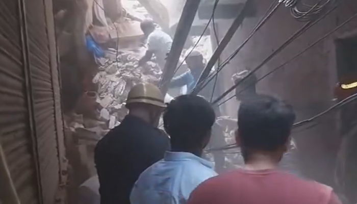 Delhi: Four-storey building collapses in Welcome area; several feared ...
