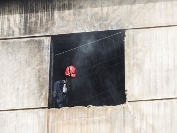 Pakistan: 5 people injured, 3 factories destroyed in massive fire at ...